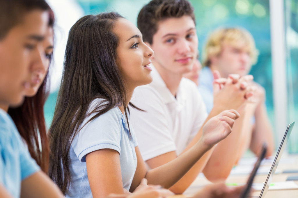 Higher-order questioning inspires higher-level thinking - McREL ...